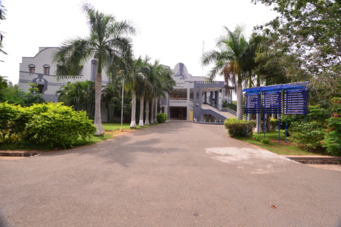 Campus - Erode Sengunthar Engineering College