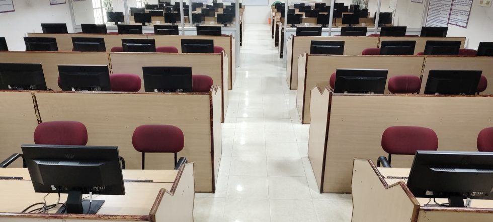 Laboratory - CSD - Erode Sengunthar Engineering College